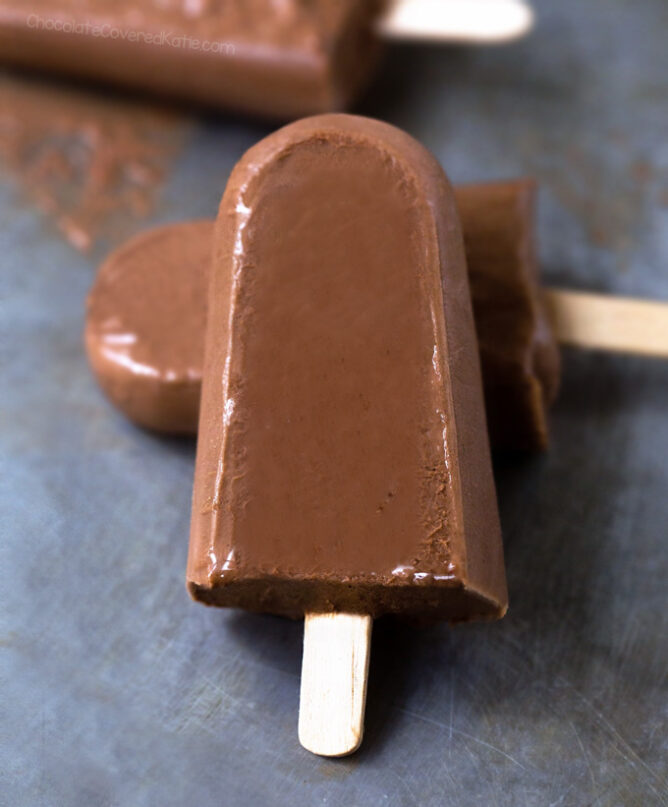 Creamy Chocolate Fudge Pops - Chocolate Covered Katie