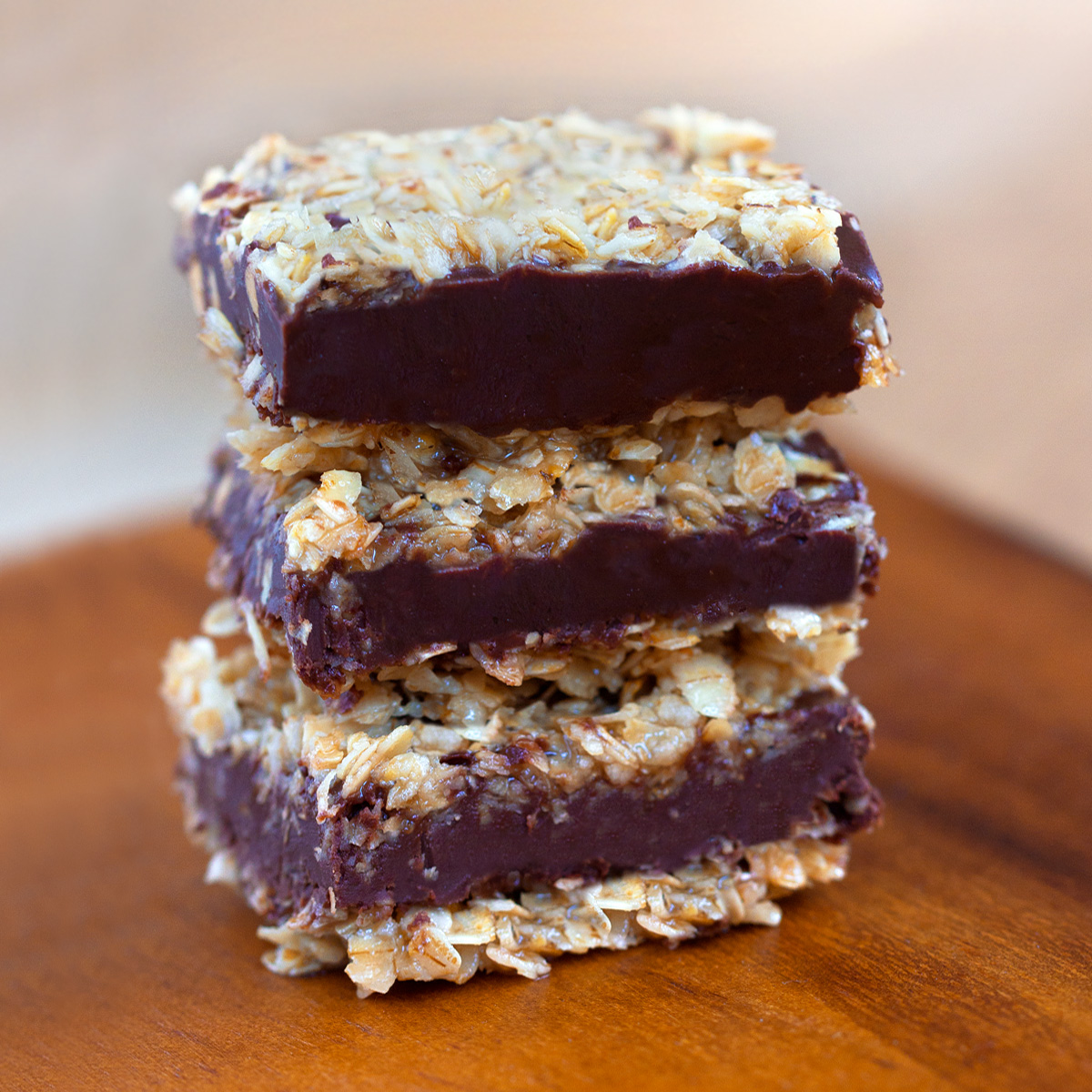 Chocolate Oatmeal Fudge Bars - NO BAKE Recipe!