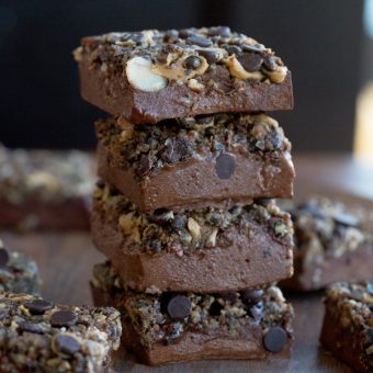 Superfood Chocolate Fudge Bars – Secretly Healthy!