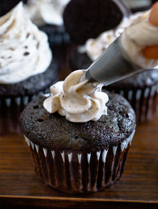 Oreo Cupcakes - with Cookies and Cream Frosting!
