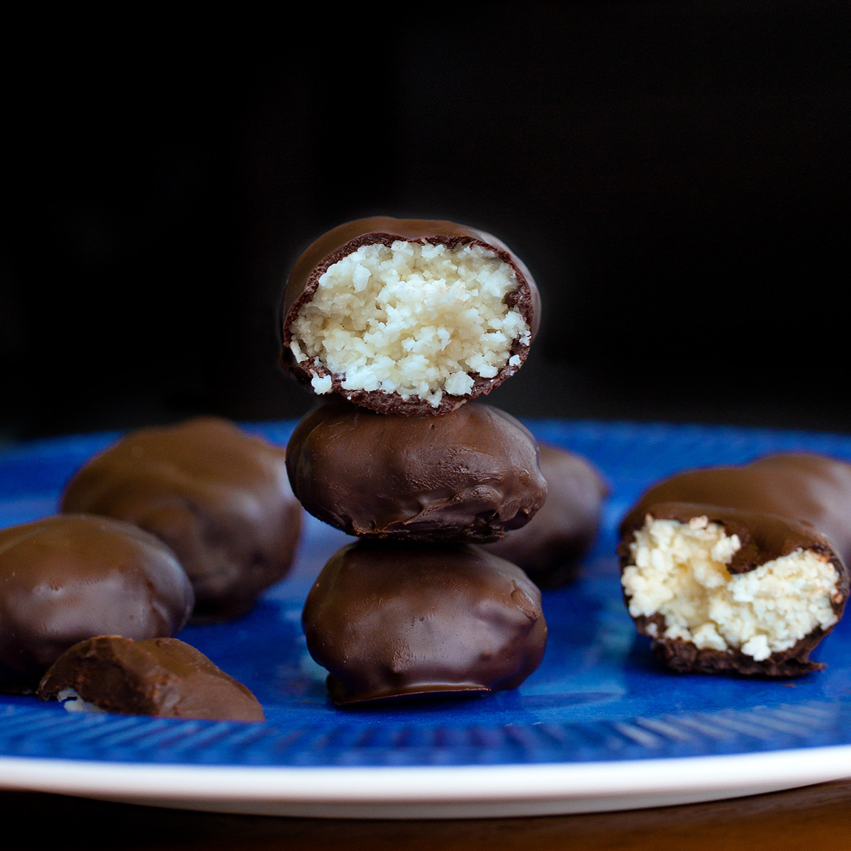Mounds Bars Recipe - The Original Chocolate Coconut Candy Bar!