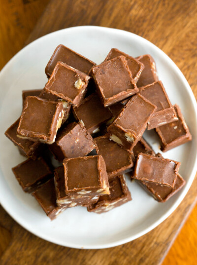 Tahini Fudge Recipe - Delicious Healthy Chocolate Dessert!