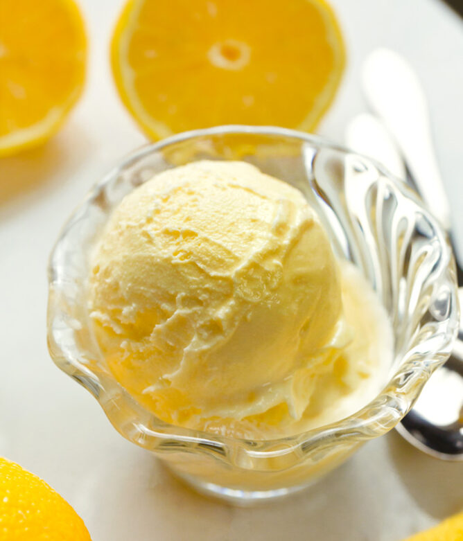 Lemon Frozen Yogurt Recipe - Just 4 Ingredients!